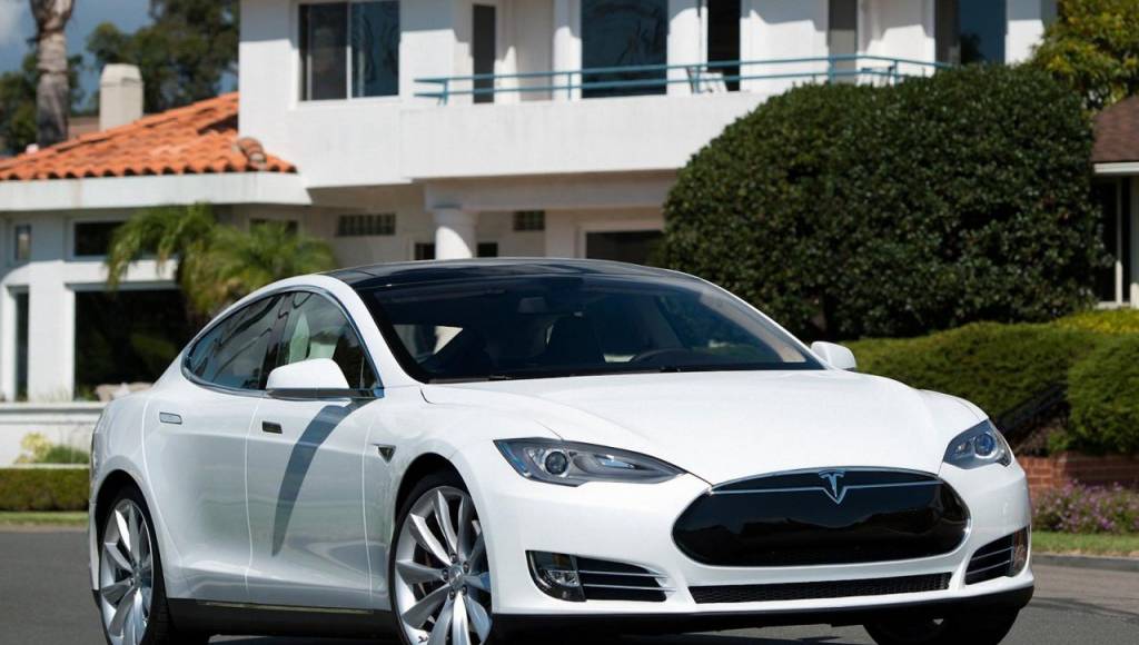 Tesla Model S outsold the S-Class, A8 and 7-Series in the first 3 ...