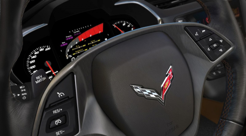 Chevrolet Corvette Stingray instrument cluster video | CarSession