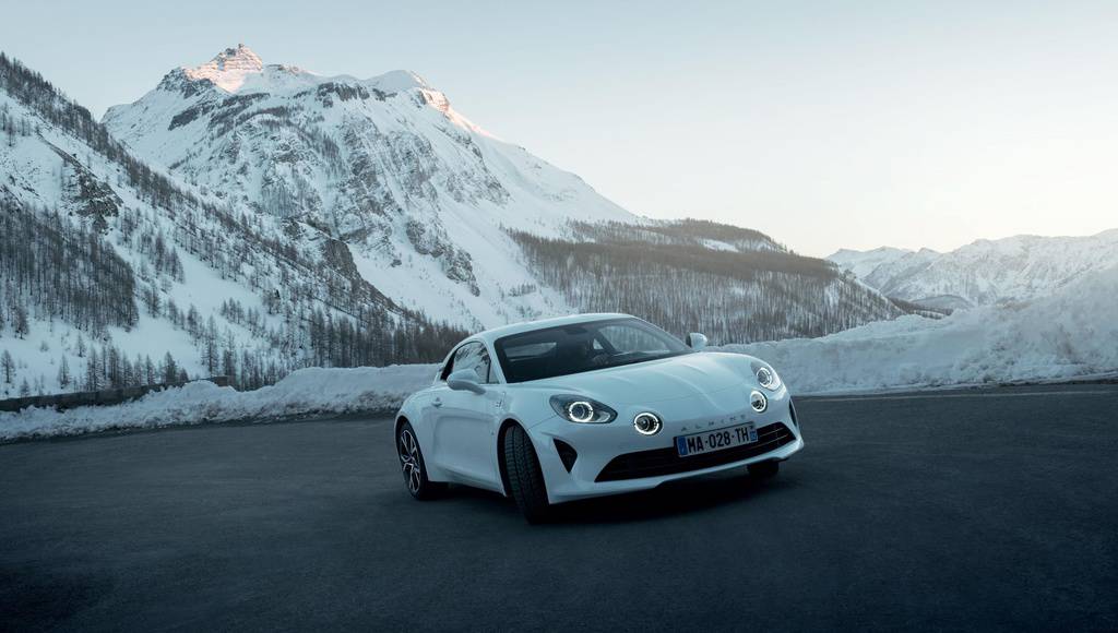 Alpine A110 Pure available in UK | CarSession