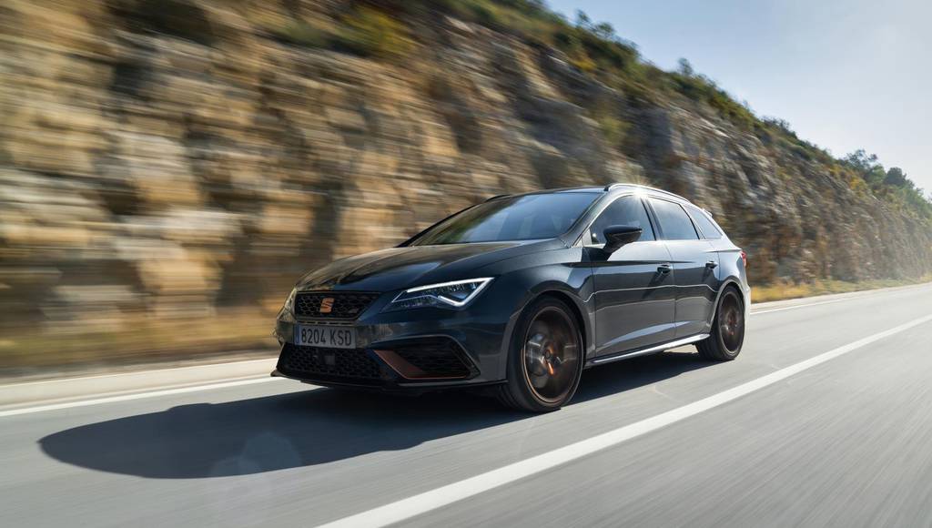 Seat Leon Cupra R ST is the fastest Seat ever | CarSession